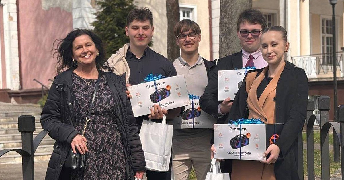 Uczniowie sandomierskiego "Rolnika" najlepsi w kraju! Wygrali konkurs "Polska Wieś w Europie ...